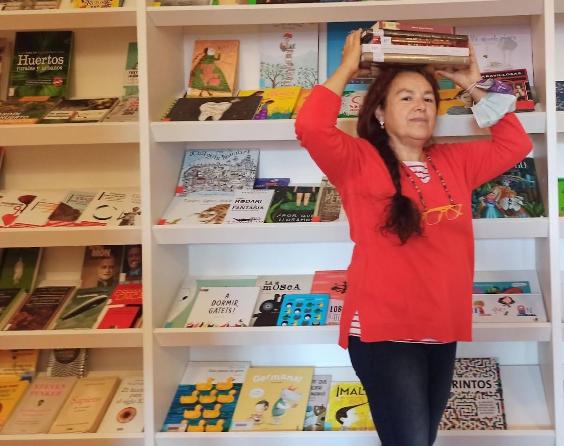 Irene Vallejo entregará el Premi "Ernest Lluch" a la bibliotecaria ...